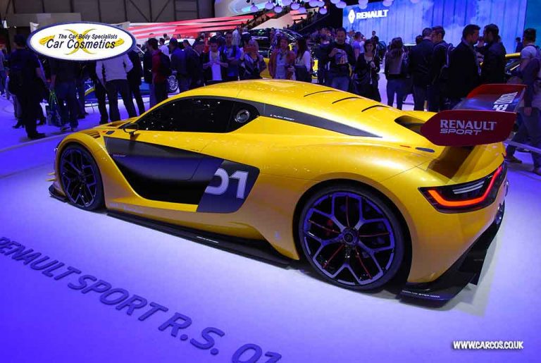 Renault Sport R.S. 01 - The Ultimate Track Car Reviewed