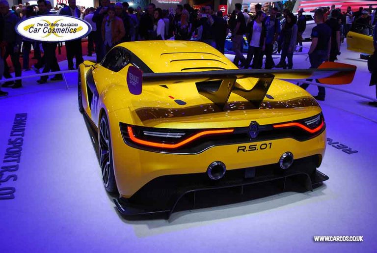 Renault Sport R.S. 01 - The Ultimate Track Car Reviewed